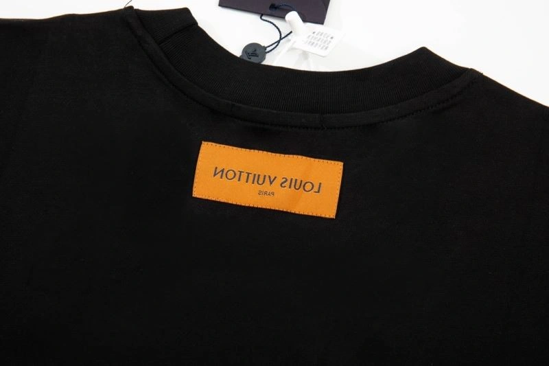 Precise copy Louis Vuitton T-Shirts