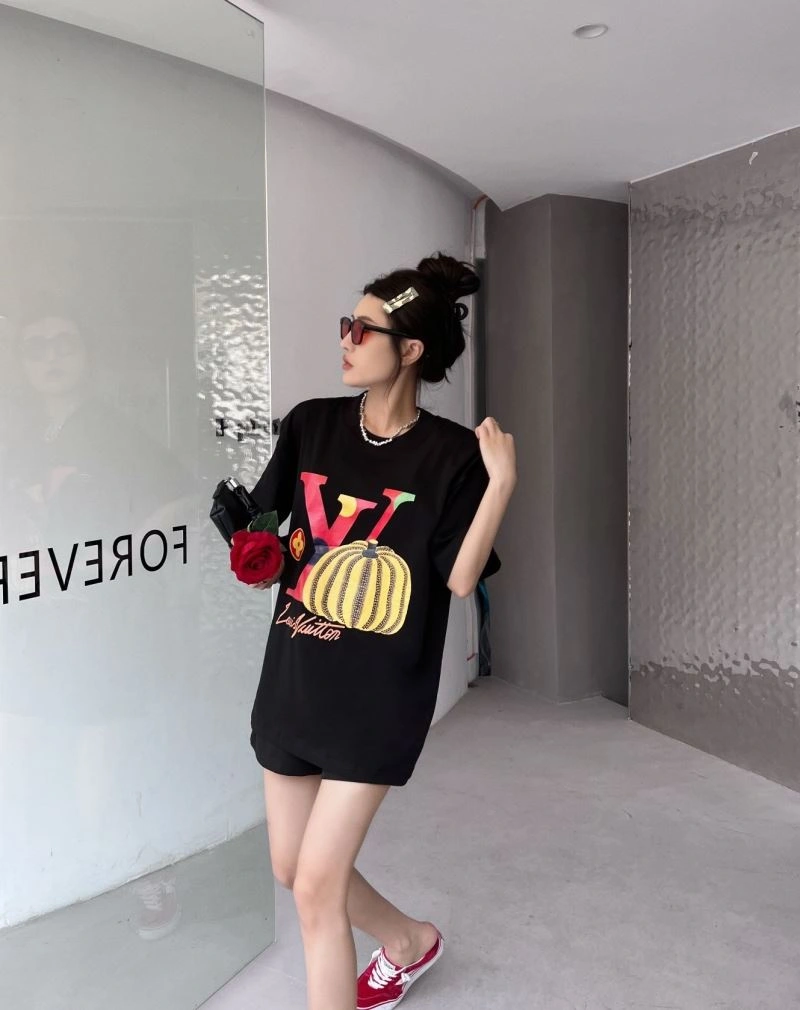 Precise copy Louis Vuitton T-Shirts