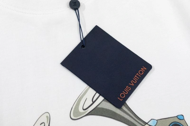 Precise copy Louis Vuitton T-Shirts