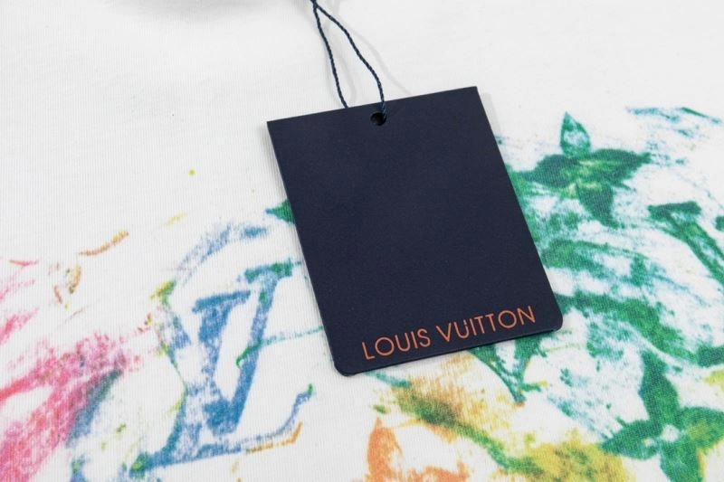 Bargain Louis Vuitton T-Shirts