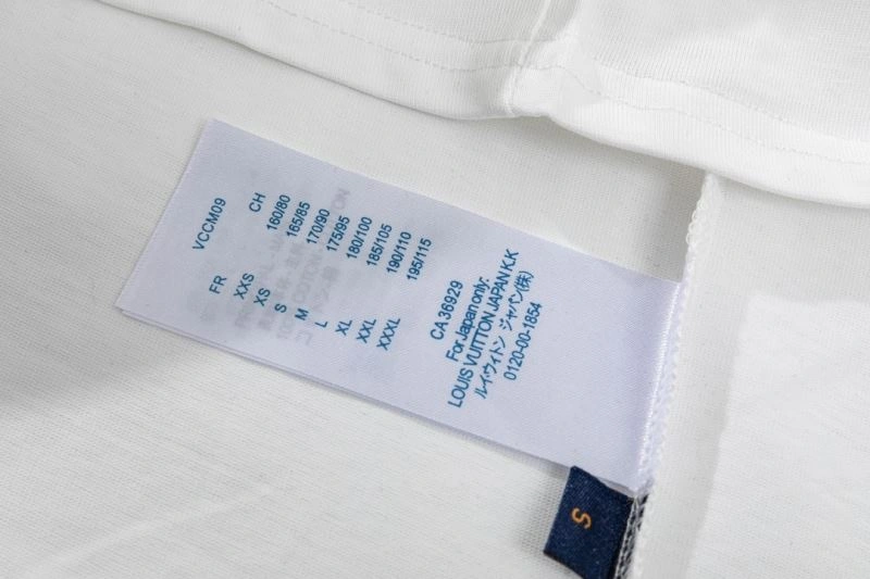 Bargain Louis Vuitton T-Shirts