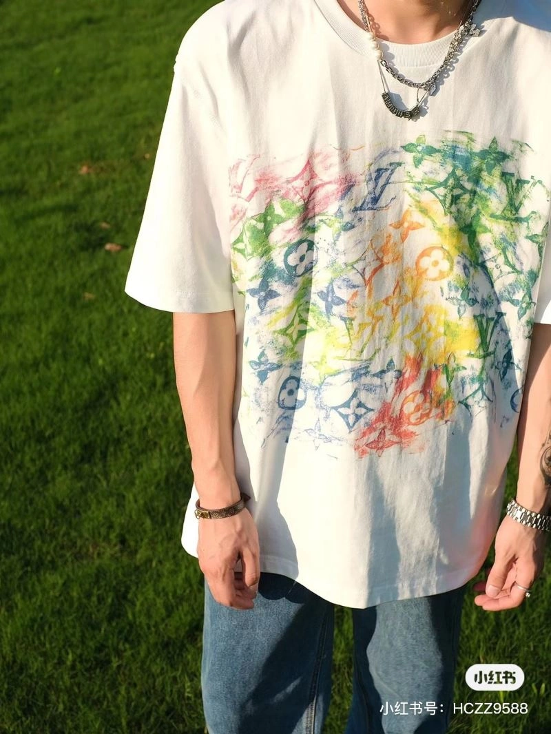 Bargain Louis Vuitton T-Shirts