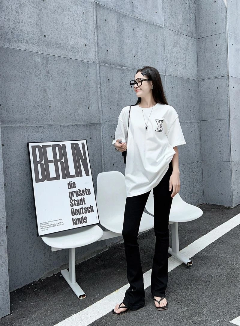 Factory-made Louis Vuitton T-Shirts
