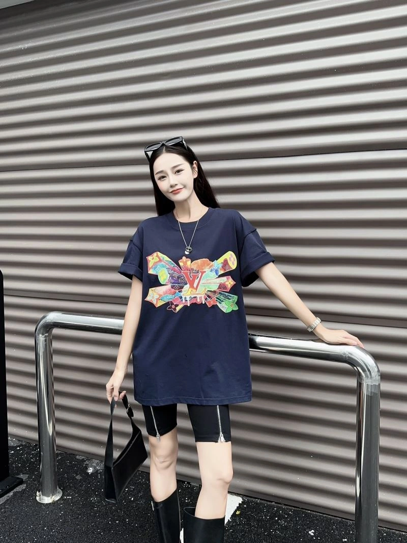 Indistinguishable Louis Vuitton T-Shirts