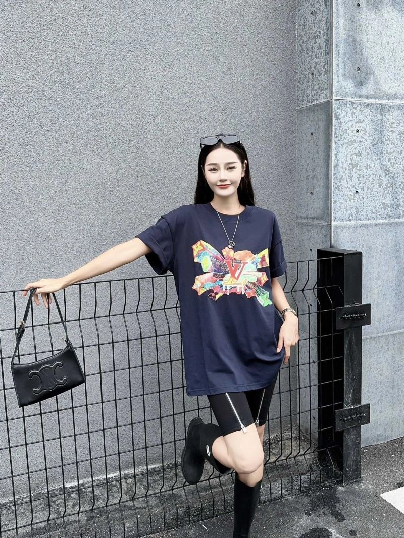 Indistinguishable Louis Vuitton T-Shirts