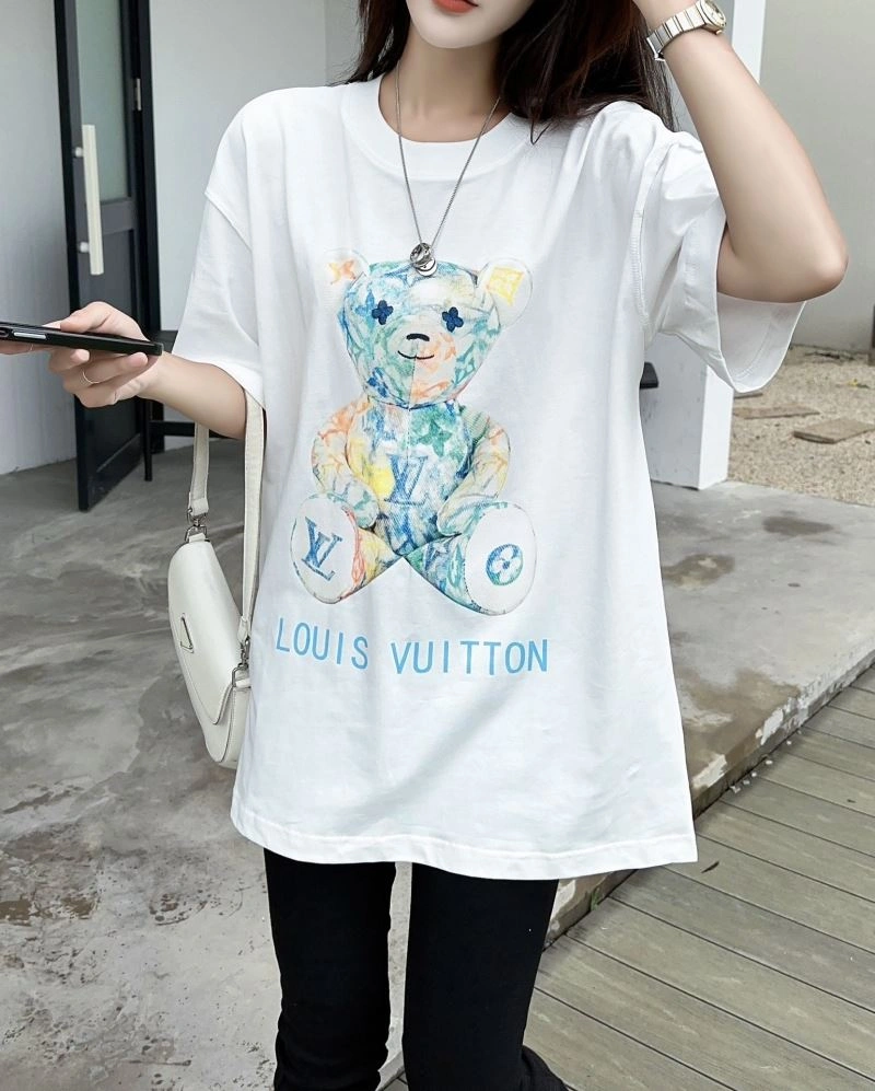 Accurate model Louis Vuitton T-Shirts