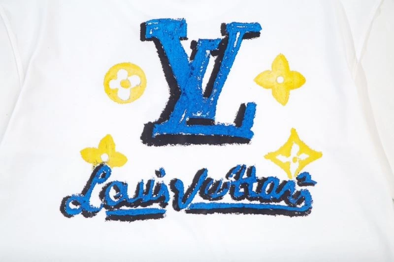 Accurate model Louis Vuitton T-Shirts