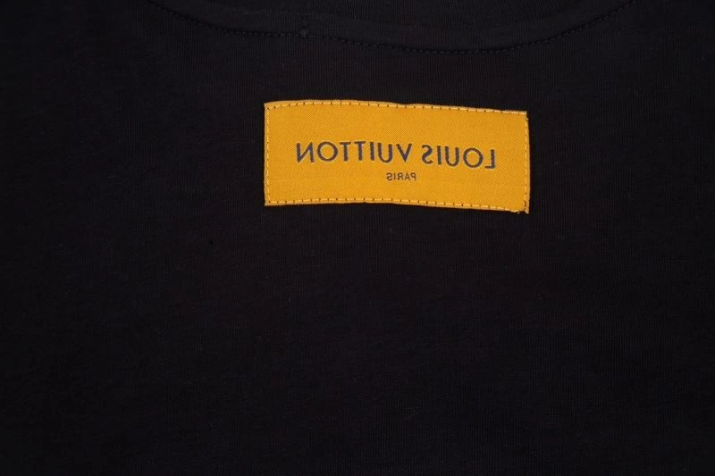 Top mirror Louis Vuitton T-Shirts