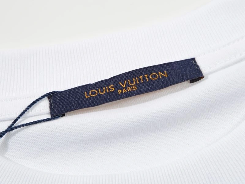 Low-cost Louis Vuitton T-Shirts