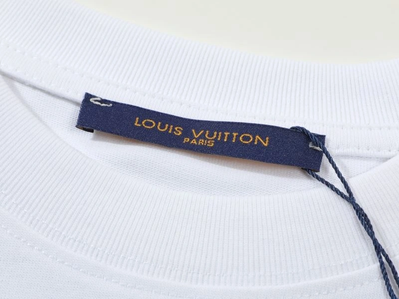 Low-cost Louis Vuitton T-Shirts