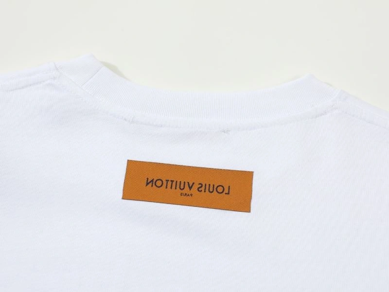 Low-cost Louis Vuitton T-Shirts