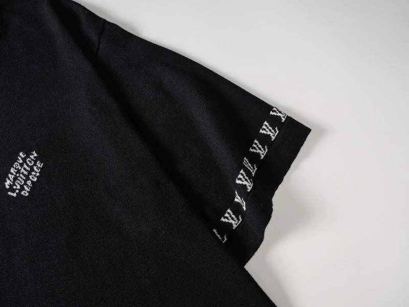 Exact replica Louis Vuitton T-Shirts