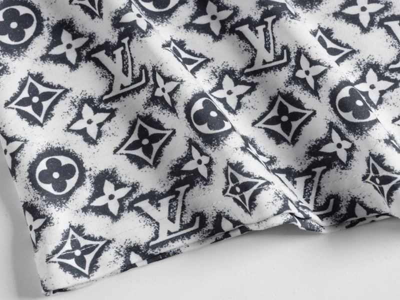 Discounted Louis Vuitton T-Shirts