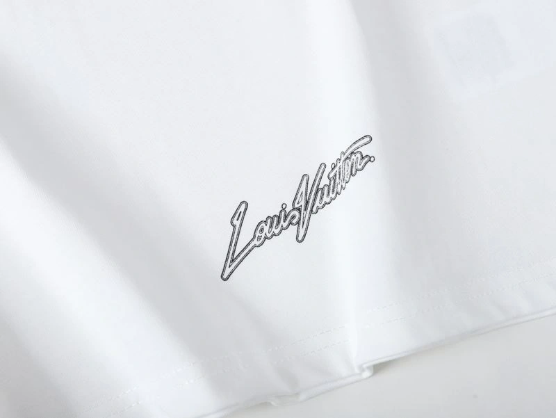 Precise copy Louis Vuitton T-Shirts