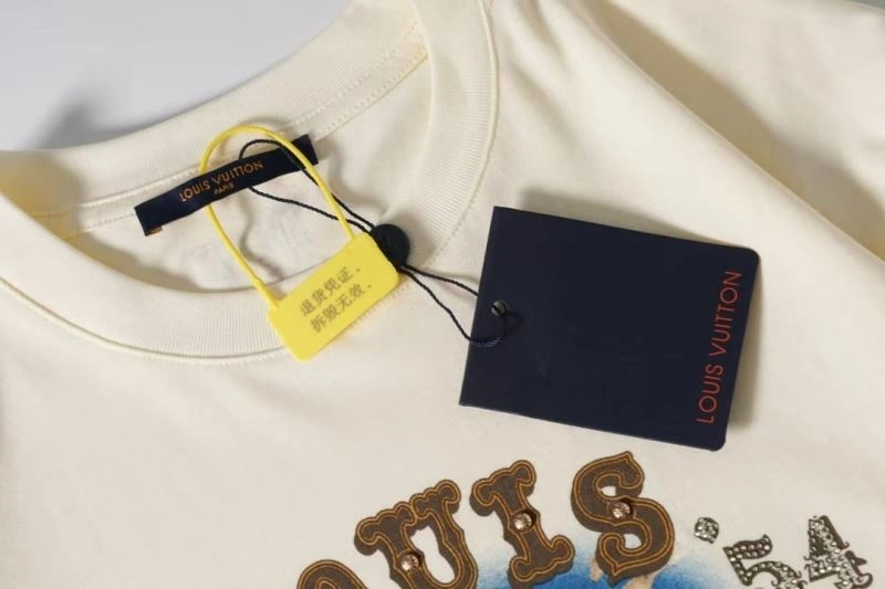 Top match Louis Vuitton T-Shirts
