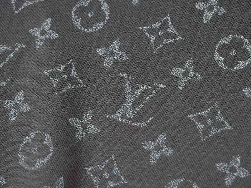 Precise copy Louis Vuitton T-Shirts
