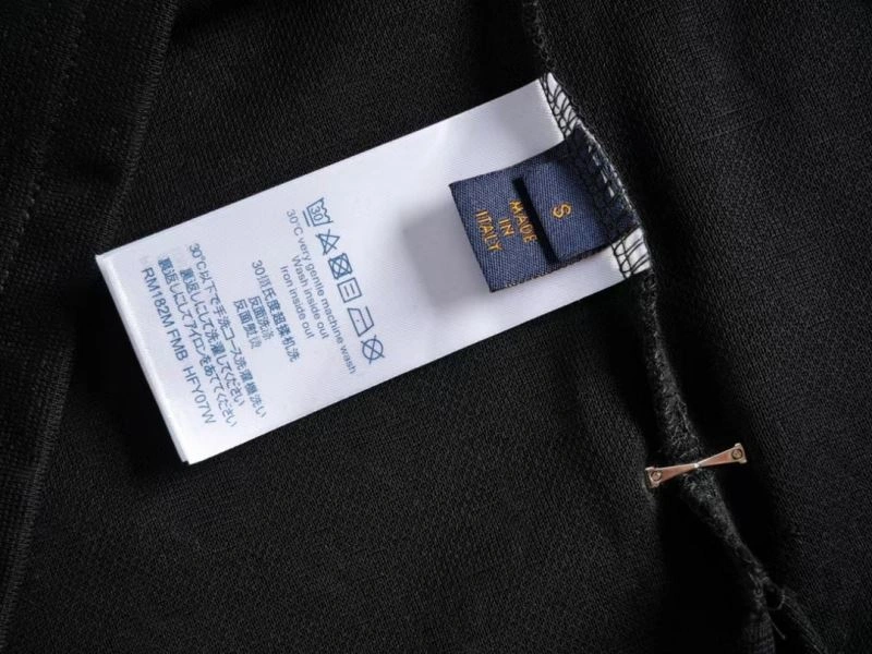 High accuracy Louis Vuitton T-Shirts