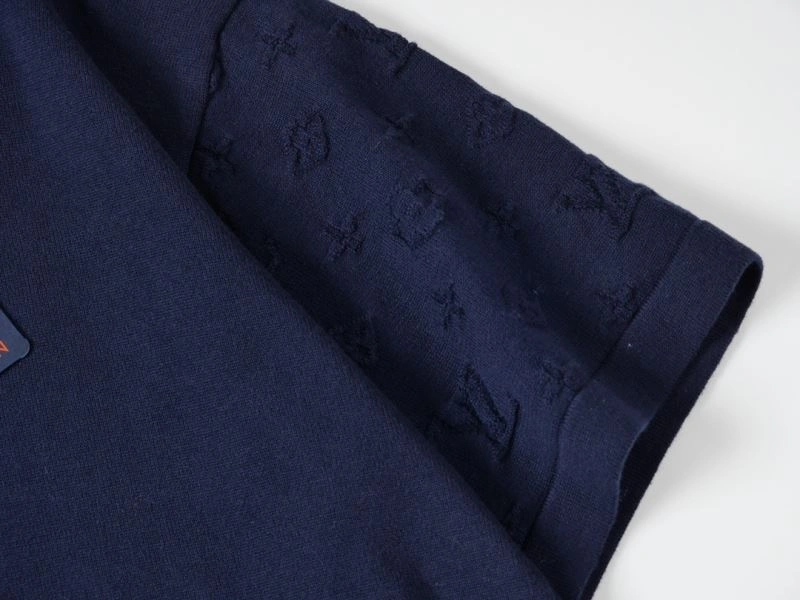Low-cost Louis Vuitton T-Shirts
