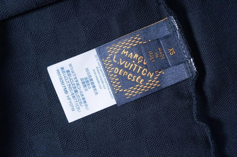 High accuracy Louis Vuitton T-Shirts