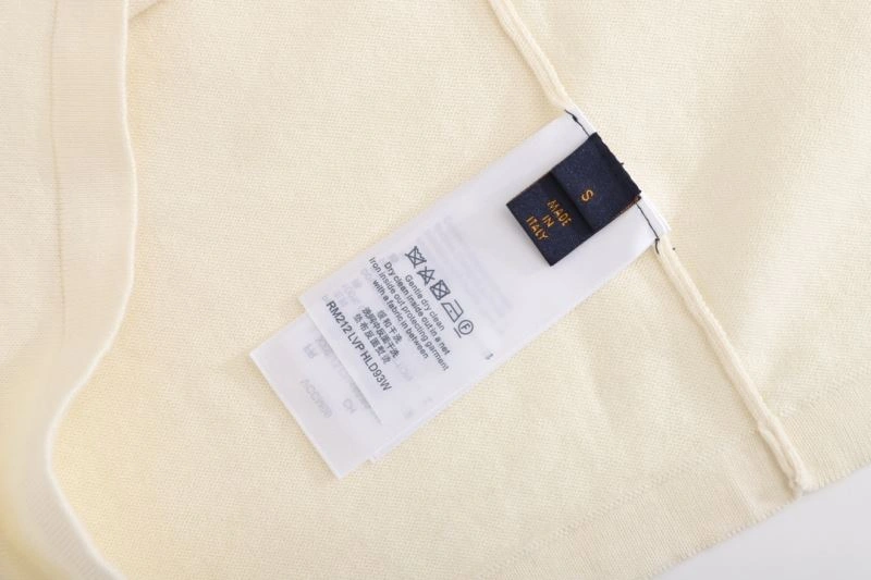 Low-cost Louis Vuitton T-Shirts