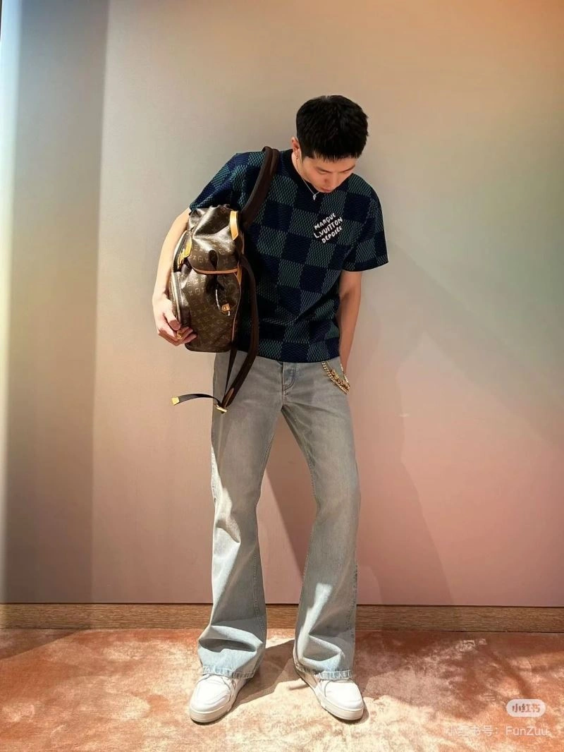 Inexpensive Louis Vuitton T-Shirts
