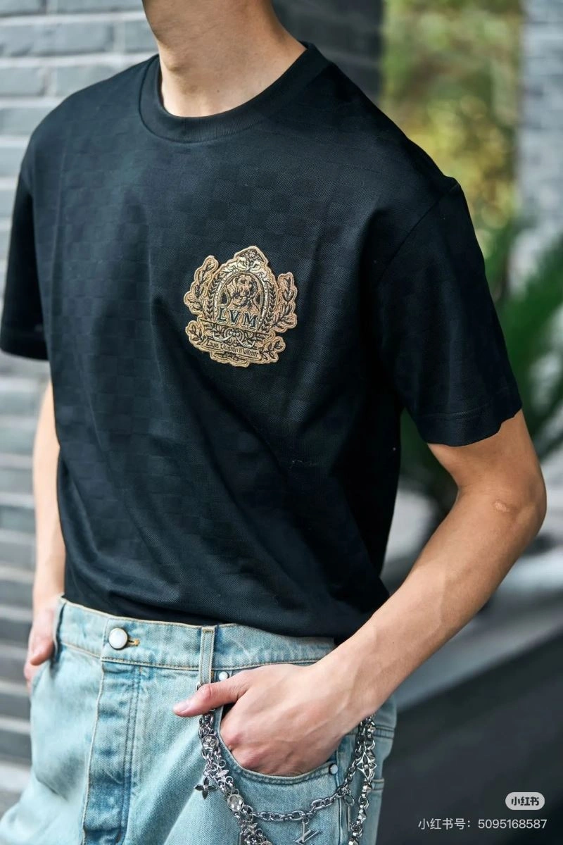 Top match Louis Vuitton T-Shirts