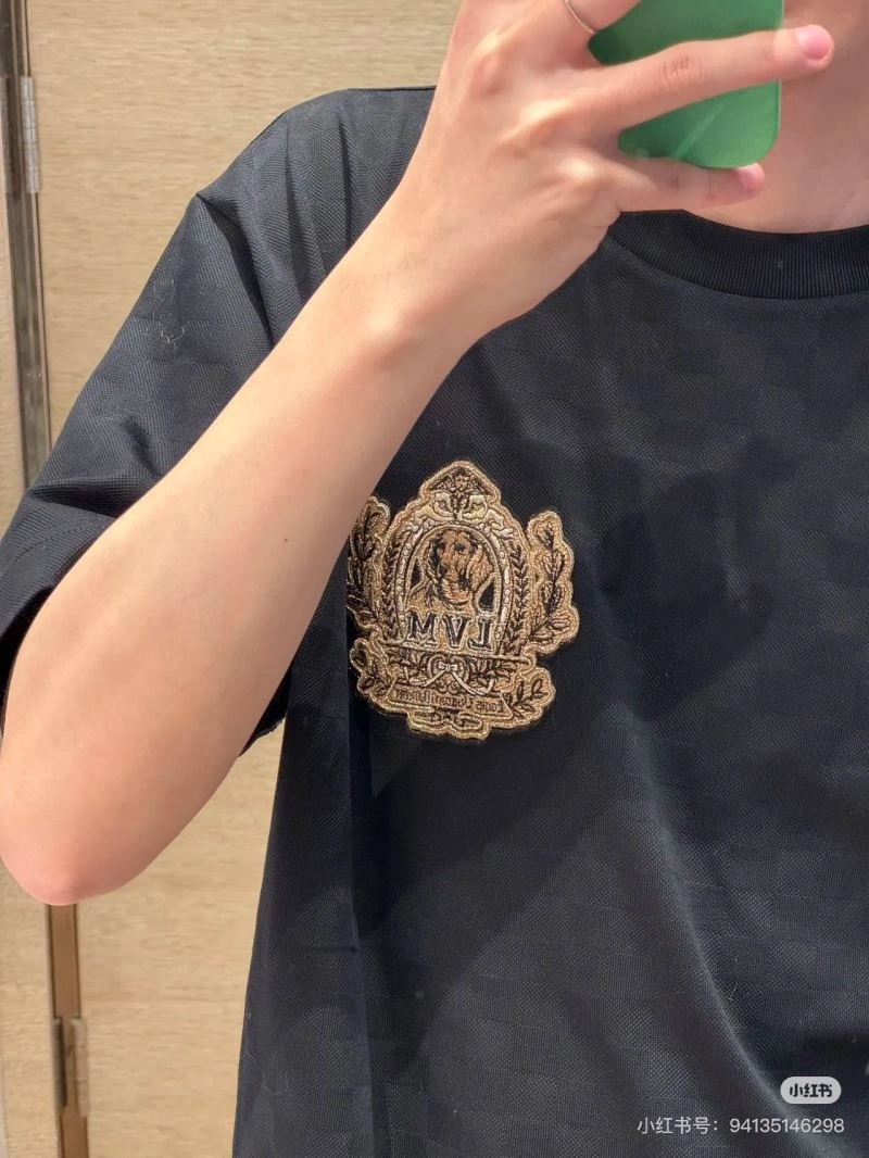 Top match Louis Vuitton T-Shirts