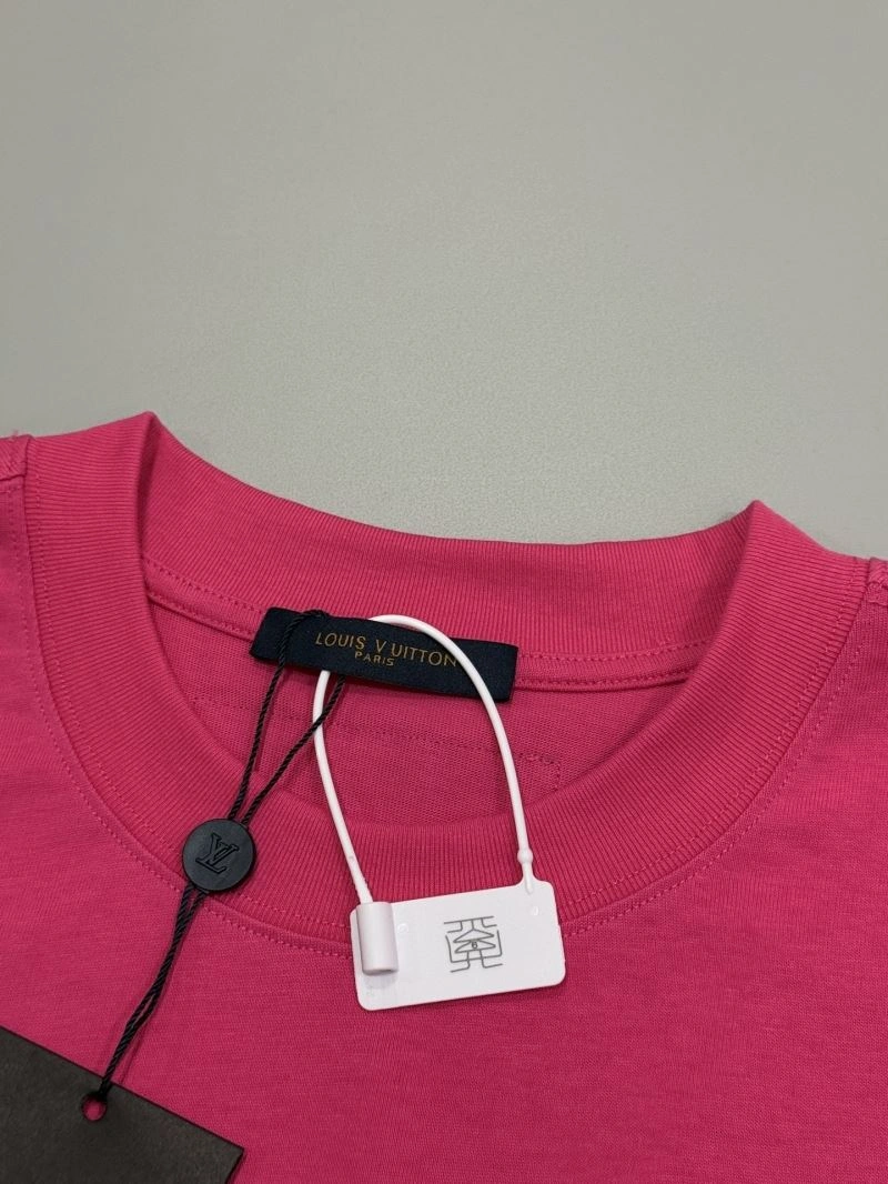 Exact replica Louis Vuitton T-Shirts