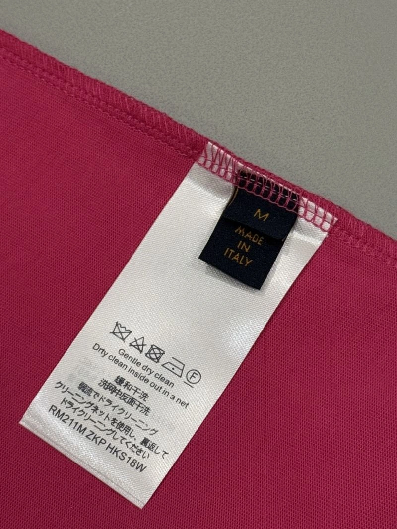 Exact replica Louis Vuitton T-Shirts