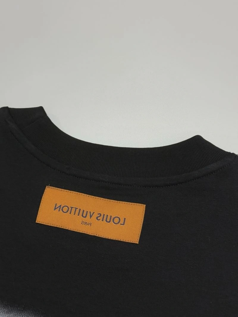 Low-cost Louis Vuitton T-Shirts