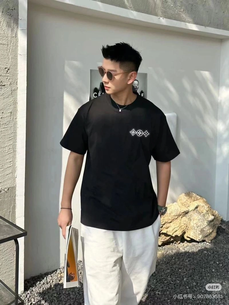 Low-cost Louis Vuitton T-Shirts