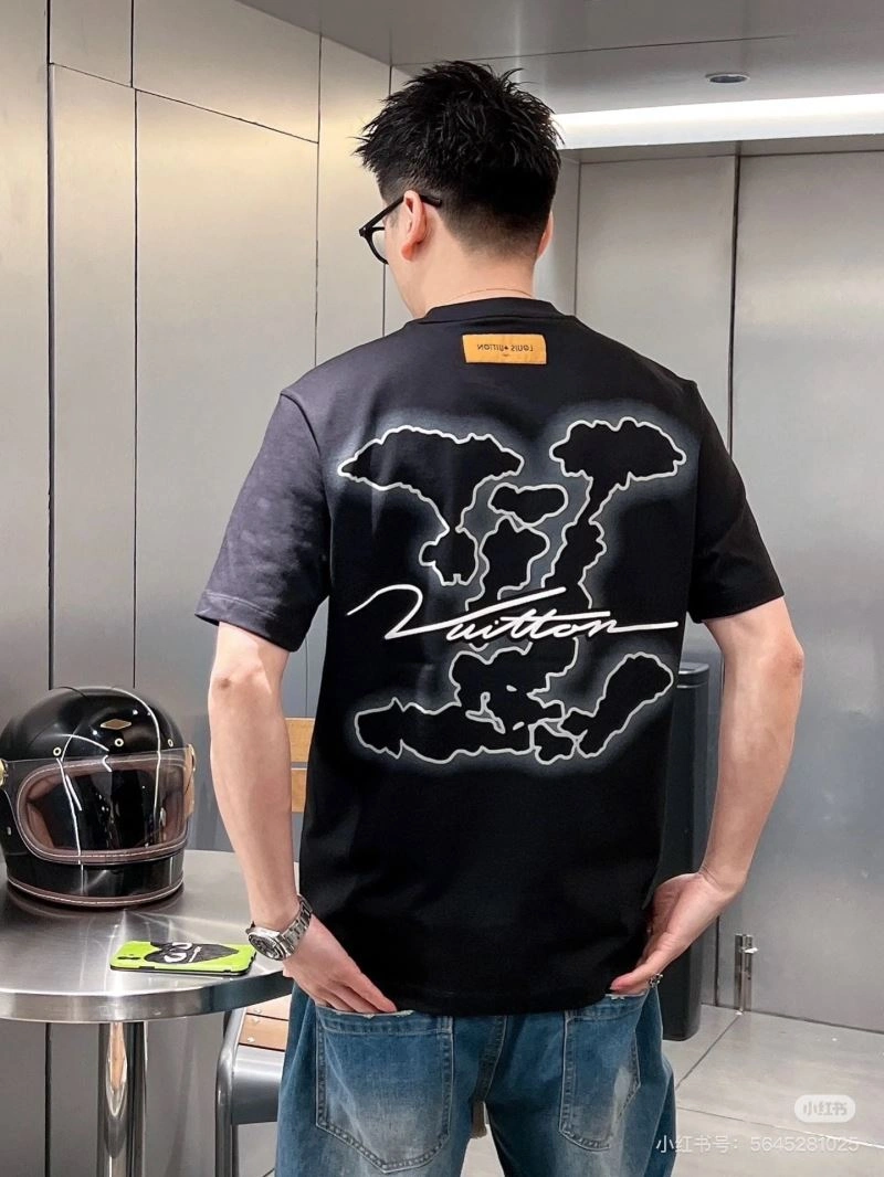 Low-cost Louis Vuitton T-Shirts