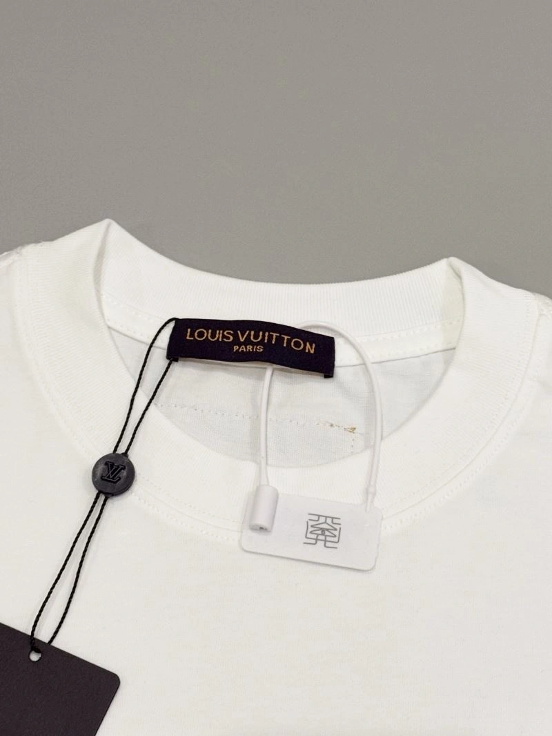 Low-cost Louis Vuitton T-Shirts