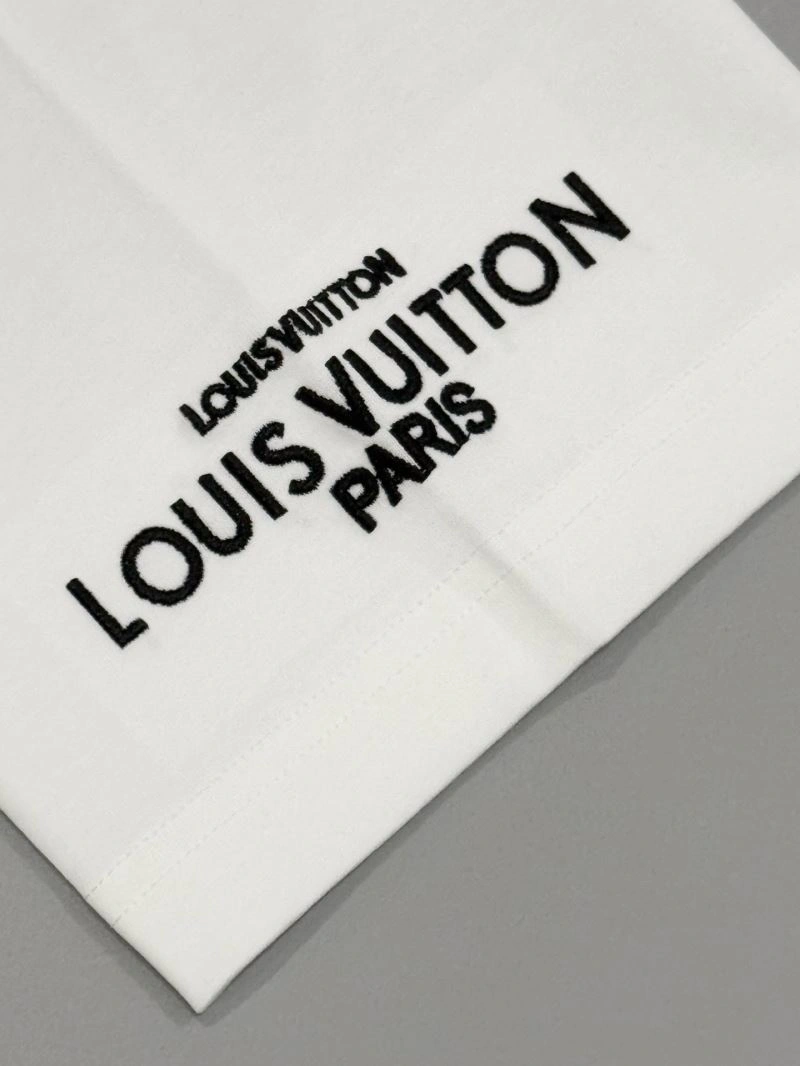 Low-cost Louis Vuitton T-Shirts