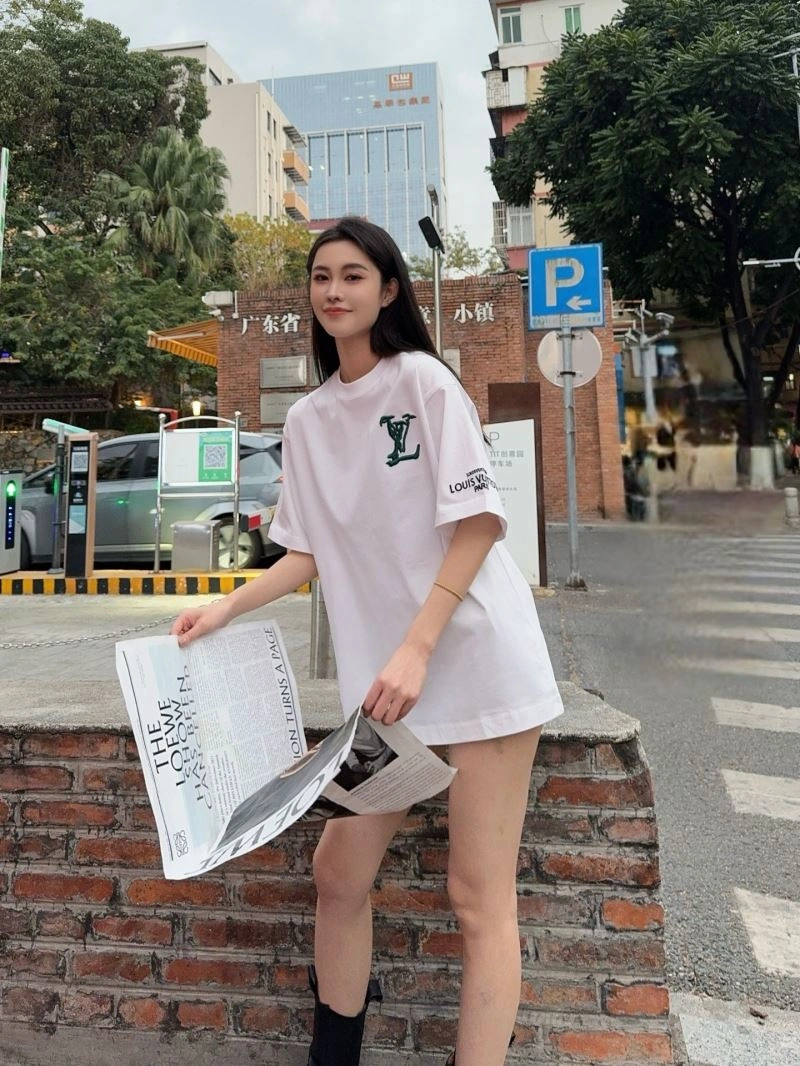 Low-cost Louis Vuitton T-Shirts