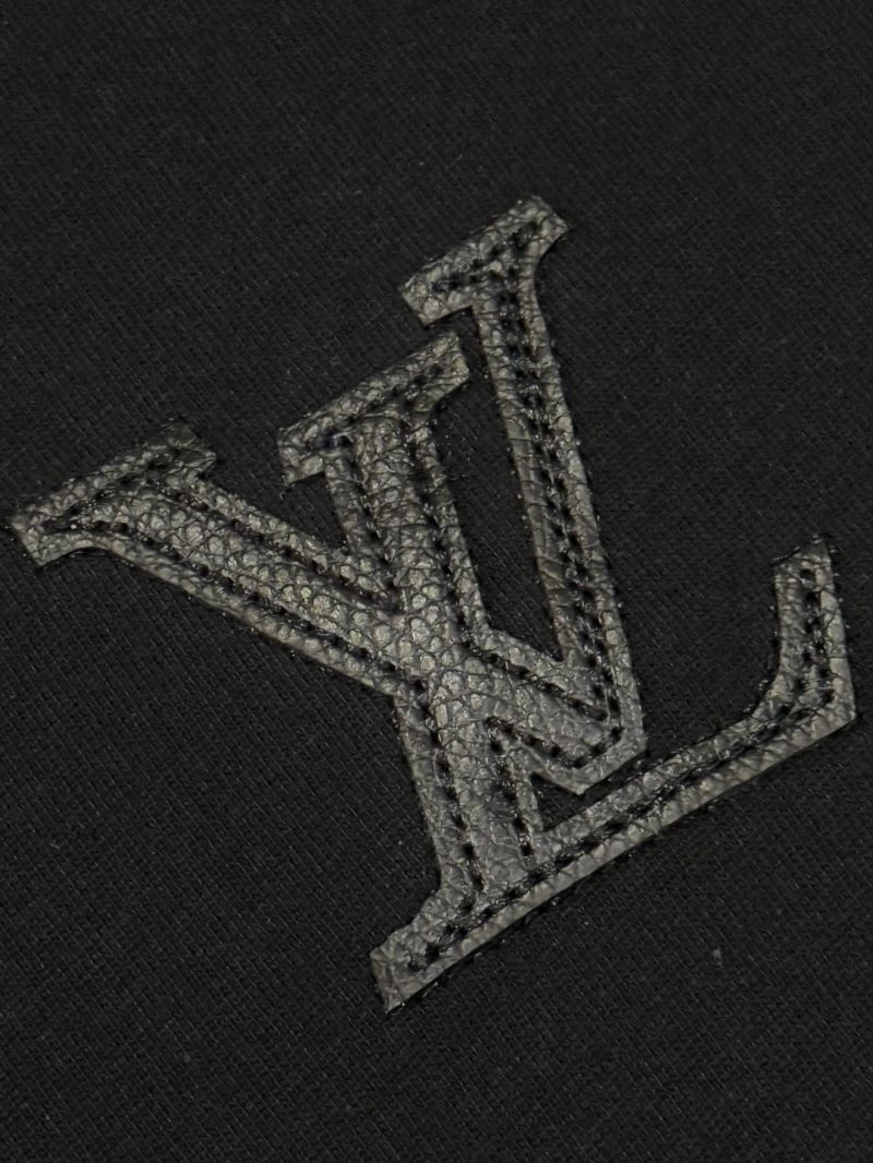 Indistinguishable Louis Vuitton T-Shirts