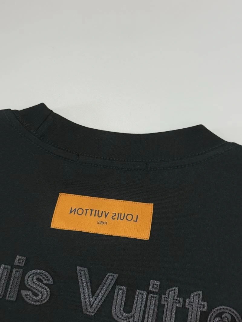 Indistinguishable Louis Vuitton T-Shirts