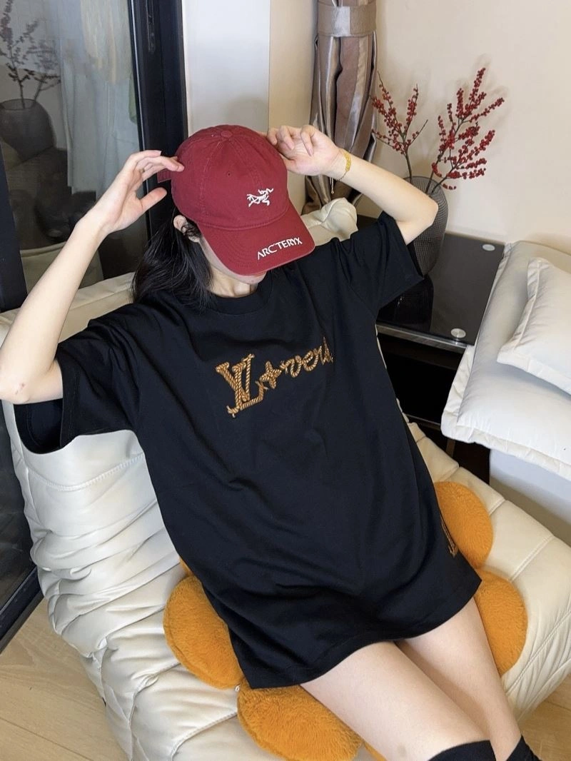 Reasonably priced Louis Vuitton T-Shirts