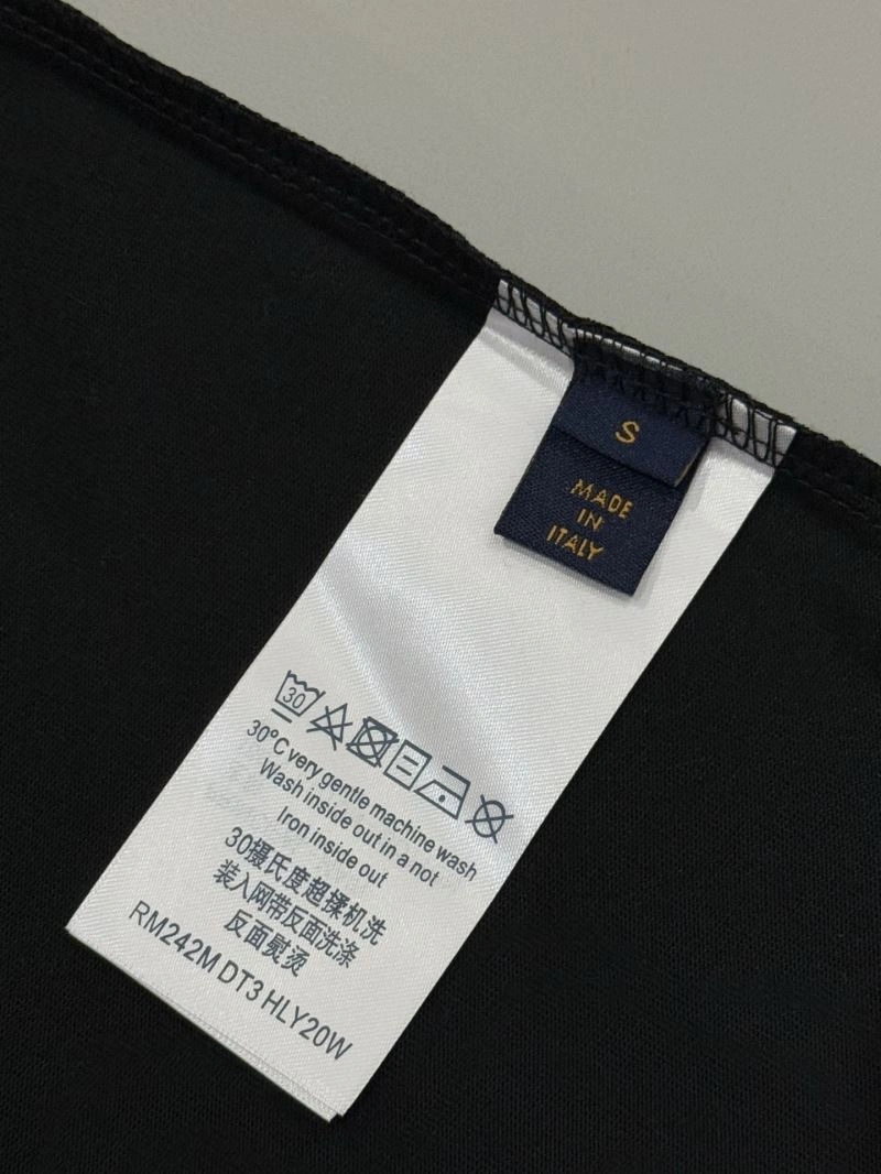 Top match Louis Vuitton T-Shirts