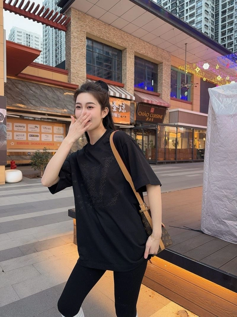 Top match Louis Vuitton T-Shirts