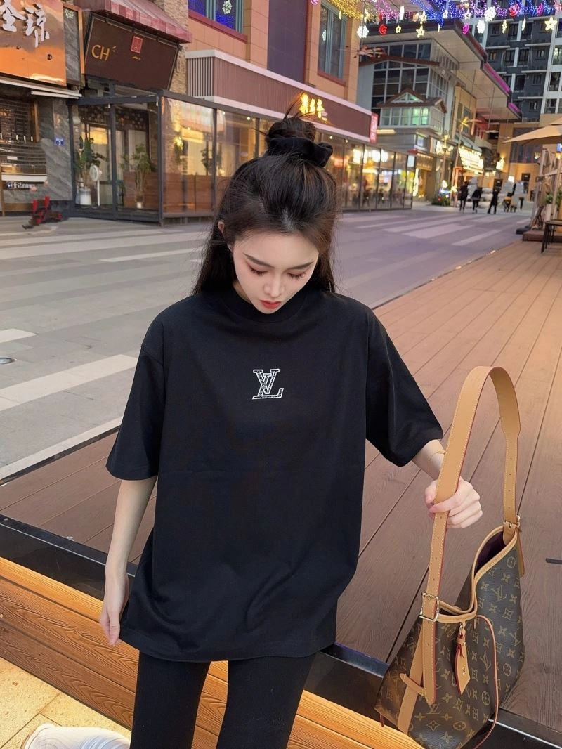 Perfect replica Louis Vuitton T-Shirts
