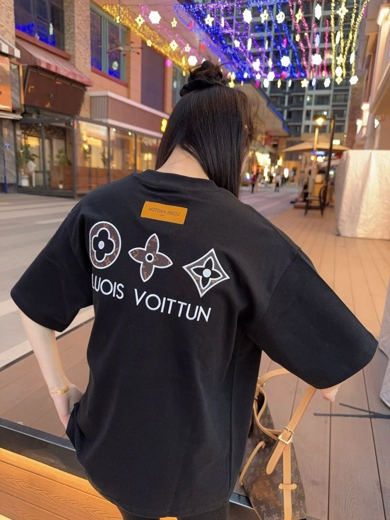 Perfect replica Louis Vuitton T-Shirts