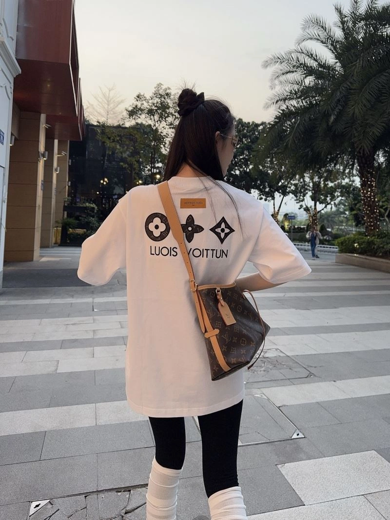 High accuracy Louis Vuitton T-Shirts