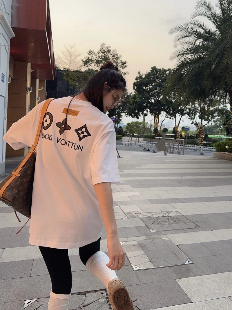 High accuracy Louis Vuitton T-Shirts