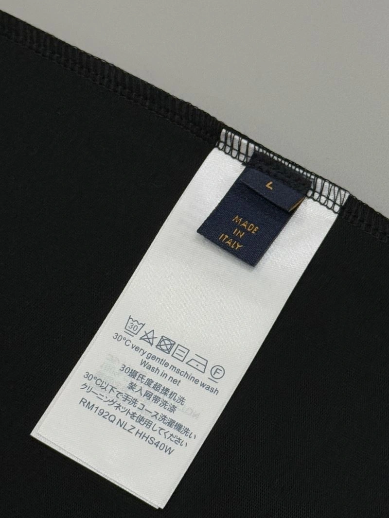 Top mirror Louis Vuitton T-Shirts