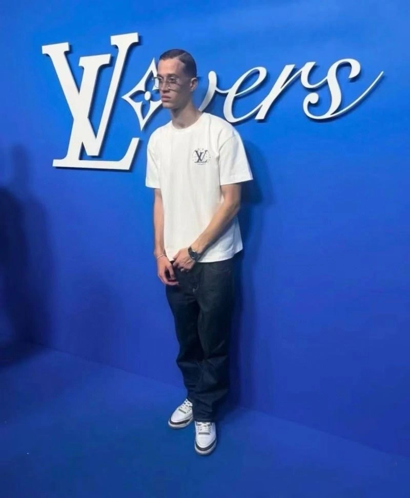 Real Louis Vuitton T-Shirts
