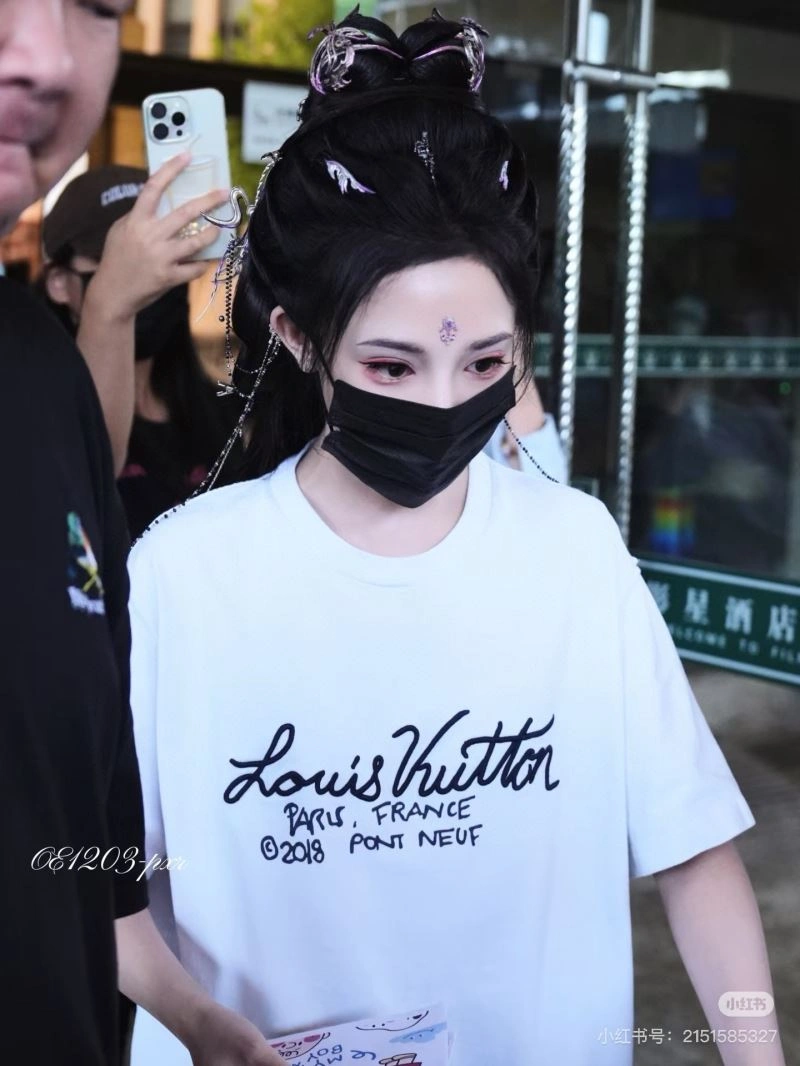 Cut-rate Louis Vuitton T-Shirts