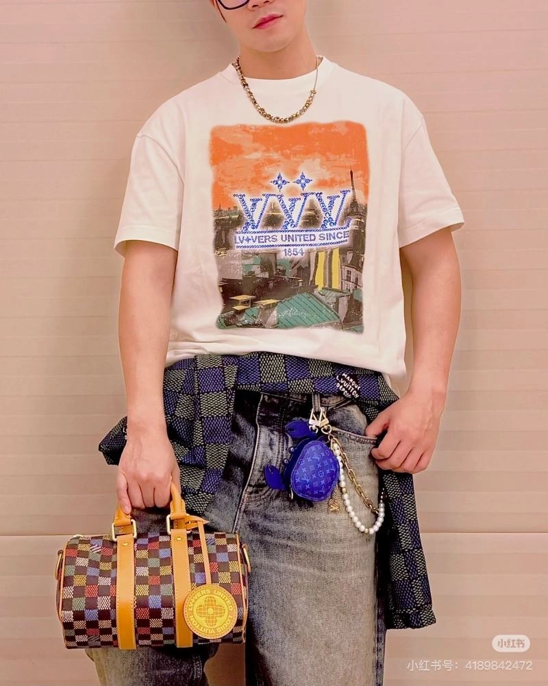 Discounted Louis Vuitton T-Shirts