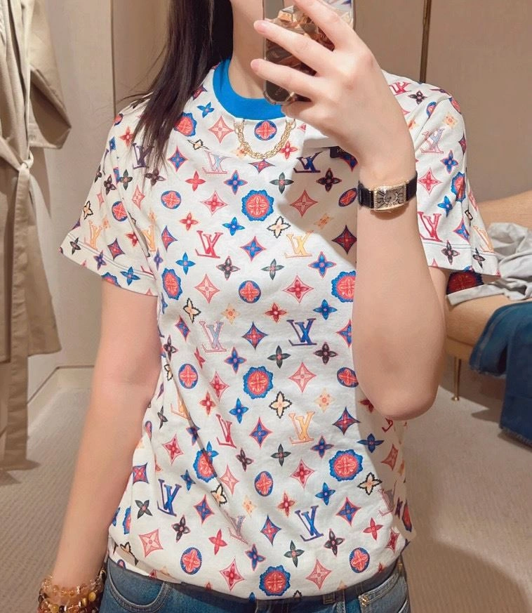 Value-priced Louis Vuitton T-Shirts