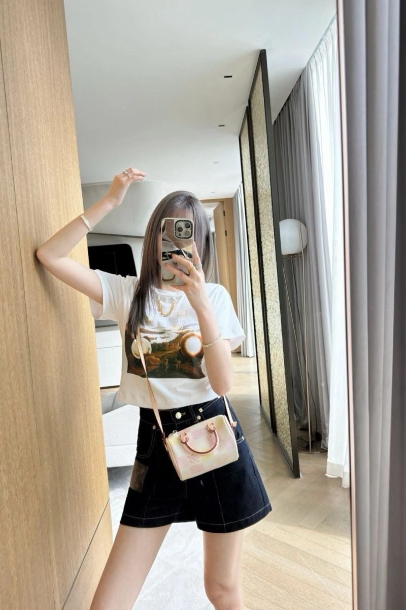 Inexpensive Louis Vuitton T-Shirts